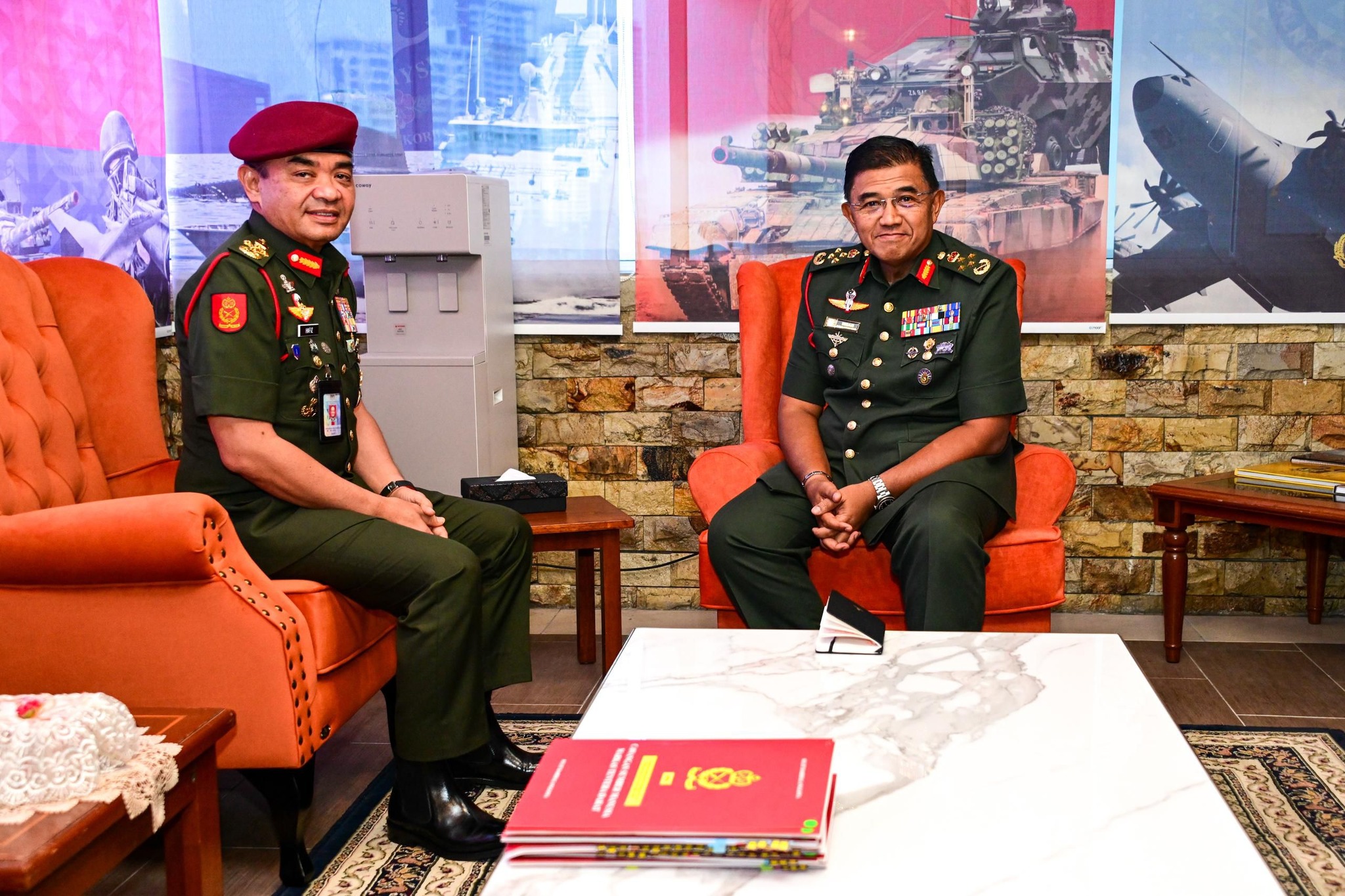 KUNJUNGAN HORMAT PTD KE ATAS PAT KE-23